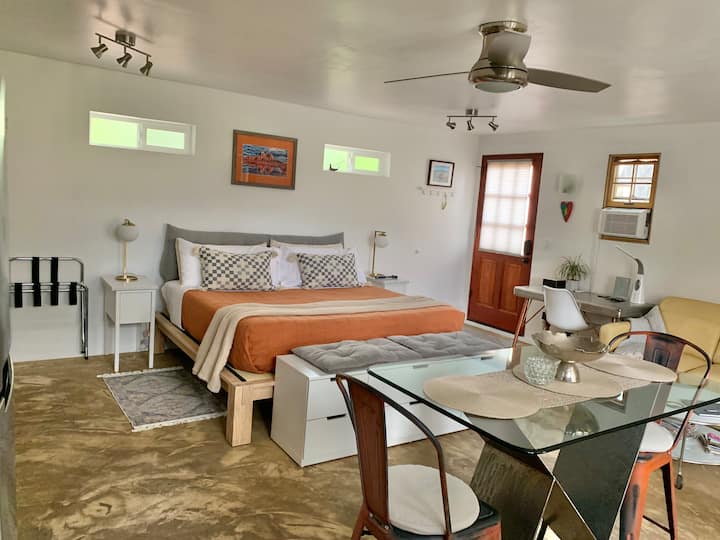 Sedonamor~an Eco Conscious Abode - Sedona, AZ