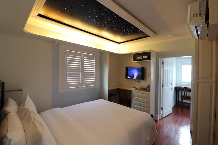 Mini Bedroom - New Barthroom - Victoria