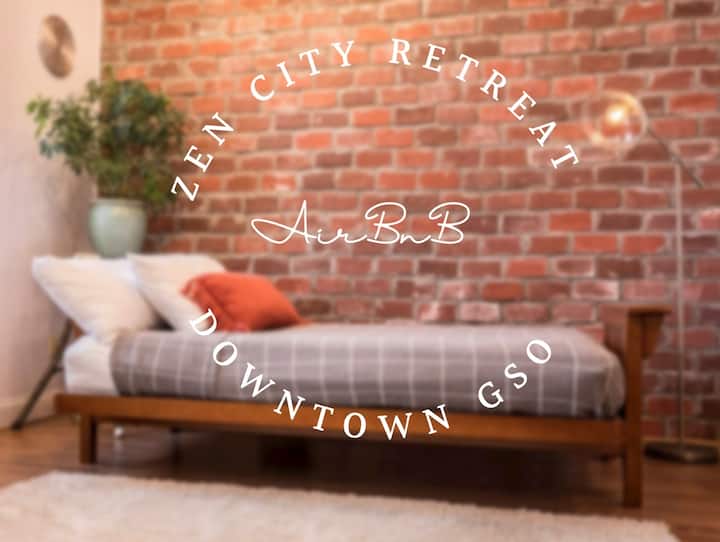 Warm & Welcoming 1br • Downtown Walkable Gem - Greensboro, NC