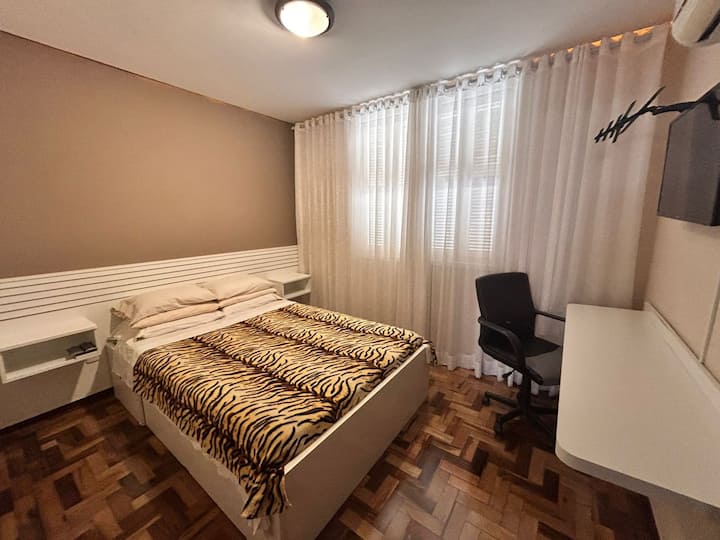 Arquente Consuladoamericano Pertinho Até 6 Pessoas - Porto Alegre