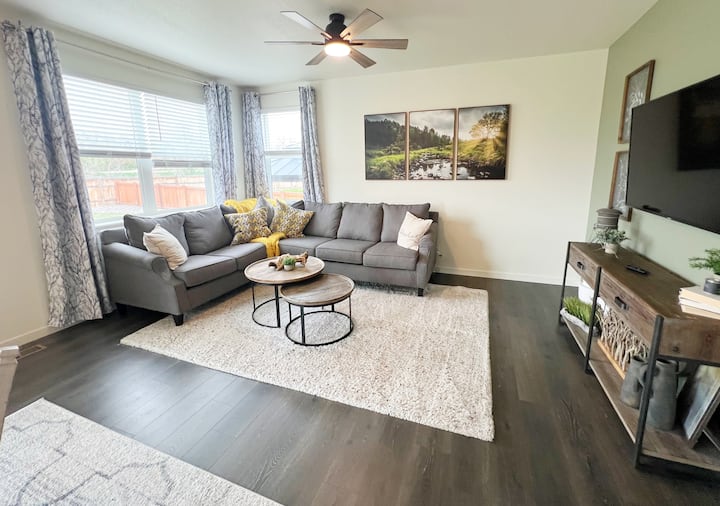 Newer Build With 4 Bedrooms And Large Backyard! - Pierce, CO