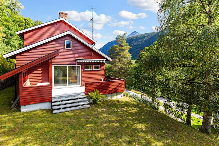 5-room Apartment Close To The Centre In Rjukan. - Filtvet