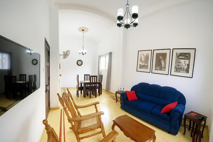 Havana Charm — Colonial Style, View & Wifi Free - Cuba