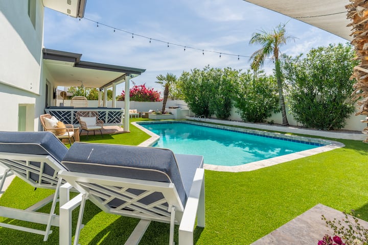 •The Local Palm • Featured On Cbs Emmy Award Show - Paradise Valley, AZ