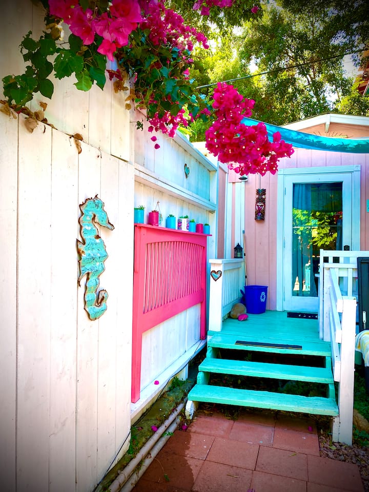 Heart Of North Park. Tiny House
Cozy~private~safe - Emerald Hills - San Diego