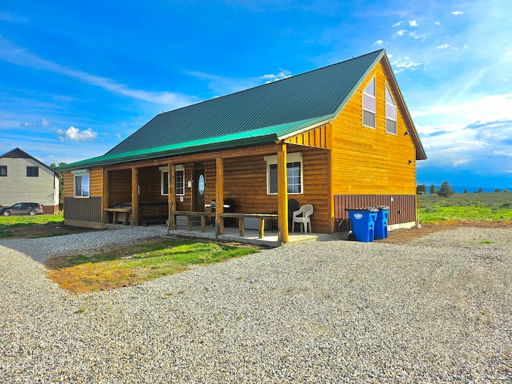 Mountain West Retreat 13bds+3ba+hottub+wifi+roku - Idaho (State)