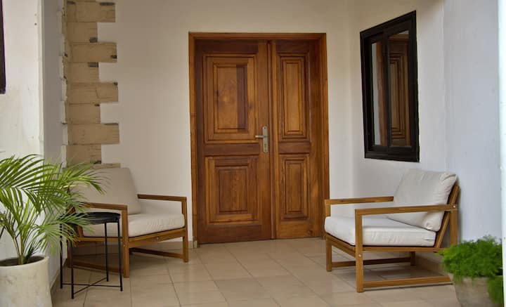 Appartement Meublé Près De La Mer, Quartier Calme - Lomé