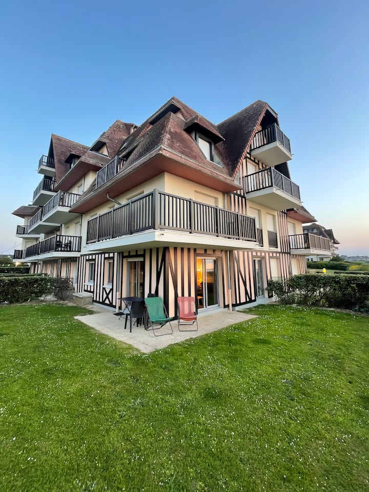 Cabourg / Front De Mer Avec Jardin Et Piscine - Cabourg