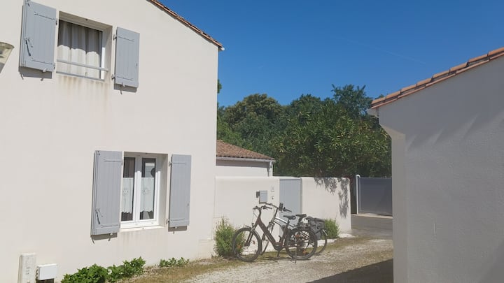 Villa Au Cœur De La Pinède De Rivedoux Plage - Île de Ré