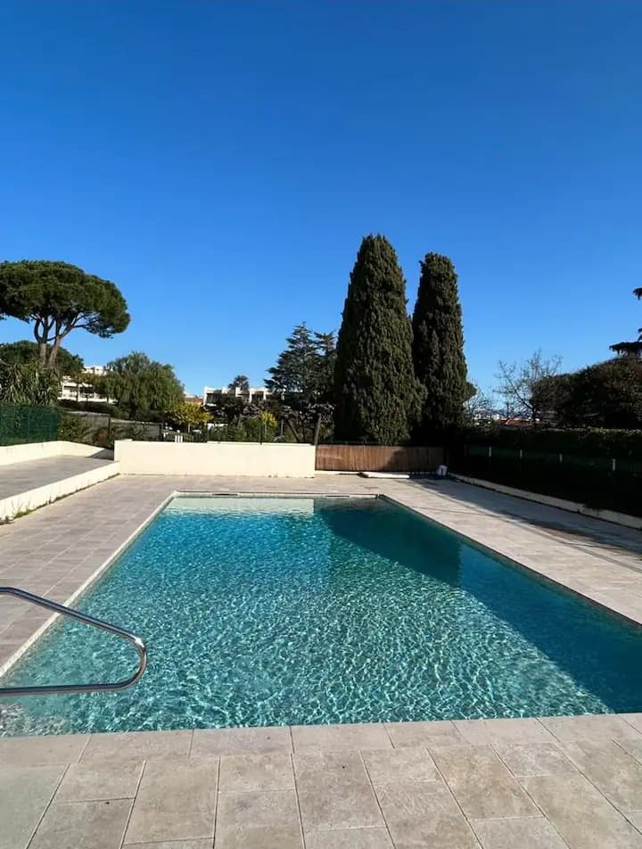 Résidentiel & Confort – Piscine + Parking - Juan-les-Pins