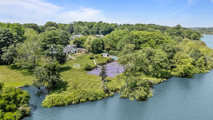 Hidden Newport Gem! Waterfront, Close To Town! - Newport, RI