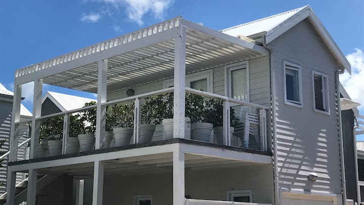 Enchanting Thesen Island Pod - Knysna