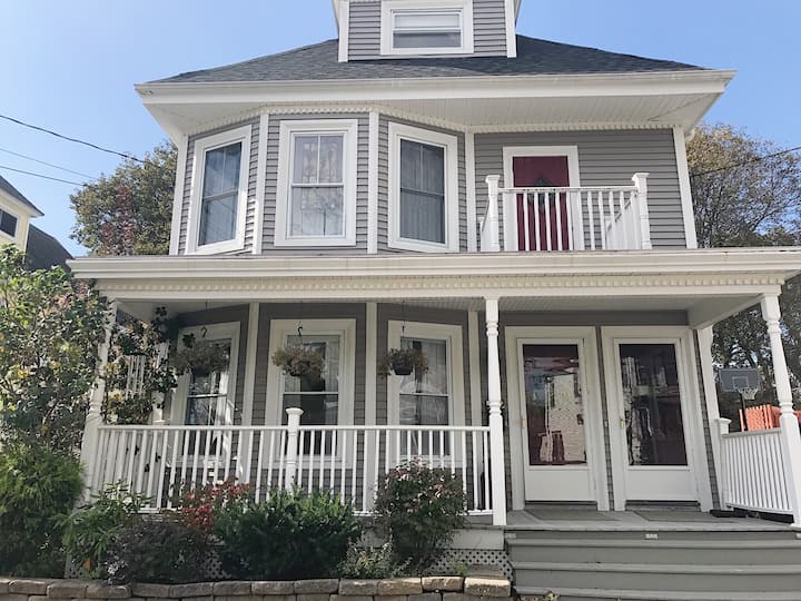 Beautiful 3 Bedroom - Bangor, ME