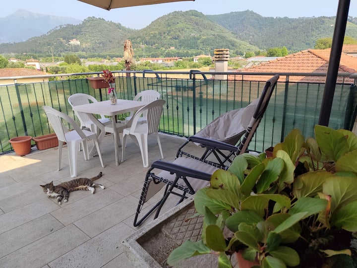 Una Terrazza Sui Monti - Casa Lamperini - Viareggio