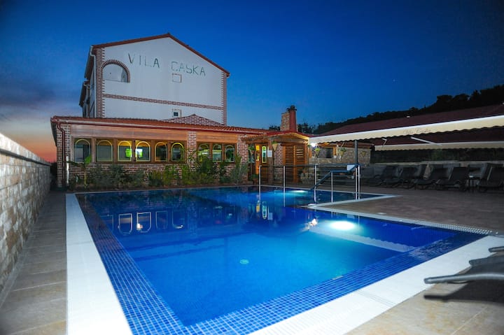 Ap 1 For 6p With Pool, Near Zrće-vila Caska - Caska
