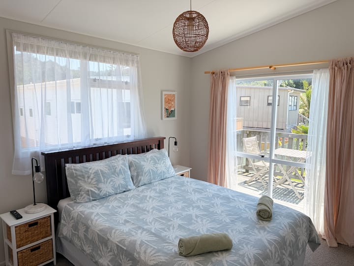 Bach On Wallnutt - Waihi Beach