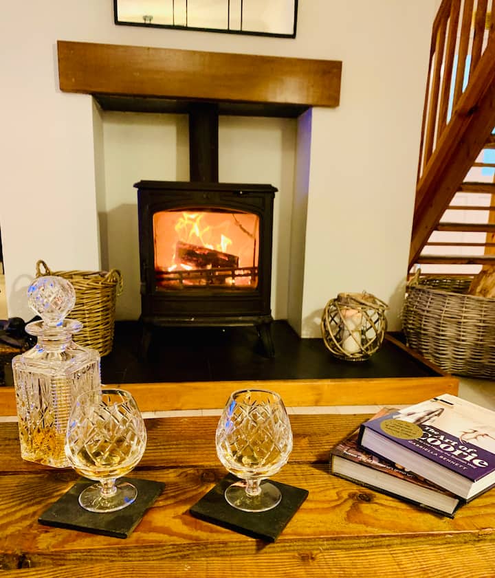 Charming Eco Cottage In Cairngorm National Park - Highland Wildlife Park