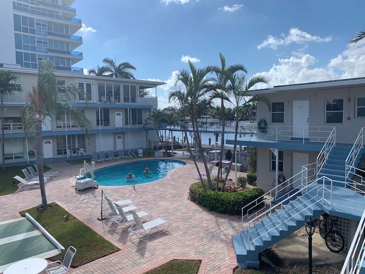 Fort Lauderdale Oasis - Fort Lauderdale, FL