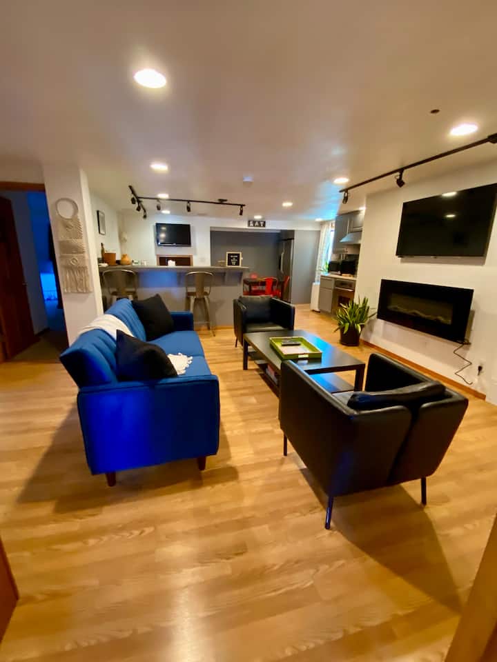 Quiet West Seattle Retreat - Seattle, WA