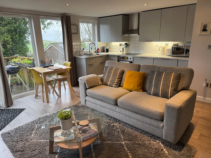 Homely~view~breakfast~dartmoor~city~ev~hutch Devon - デボン