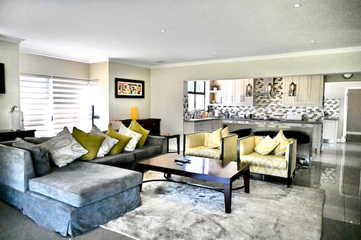 Walkerson Private Estate's Cosy House - Dullstroom