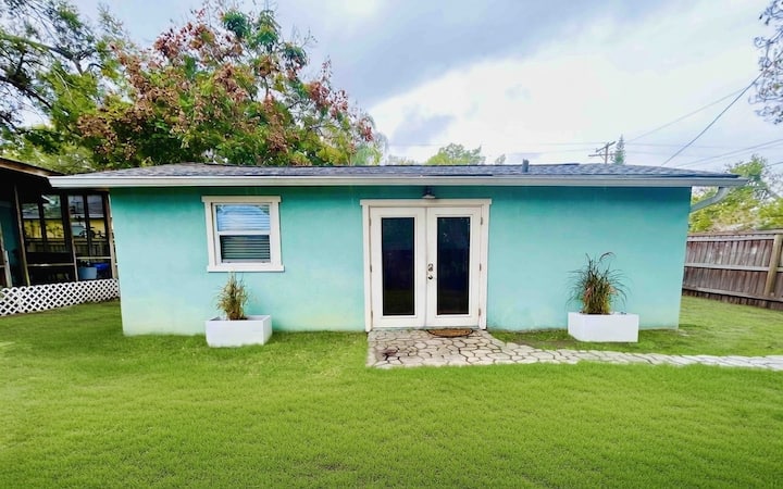 Sunny Backyardbungalow Retreat In Seminole Heights - Tampa