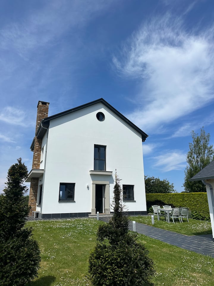 Modern House With Garden 200 Meters From The Beach - Tapia de Casariego