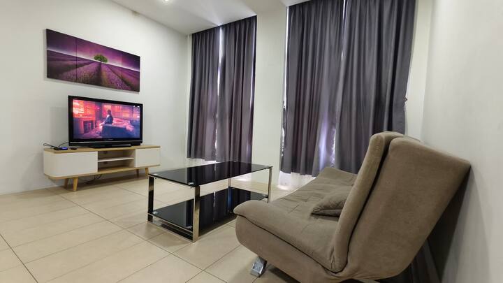 Roxy Apartment 3rd Mile Kch Lovely 2 Br Cozy Stay - Kuching