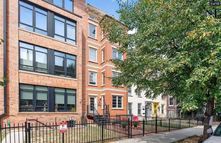 Penthouse Near White House - Washington, DC