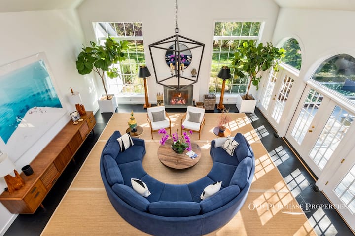 Luxurious Bellport Village Getaway - Patchogue, NY