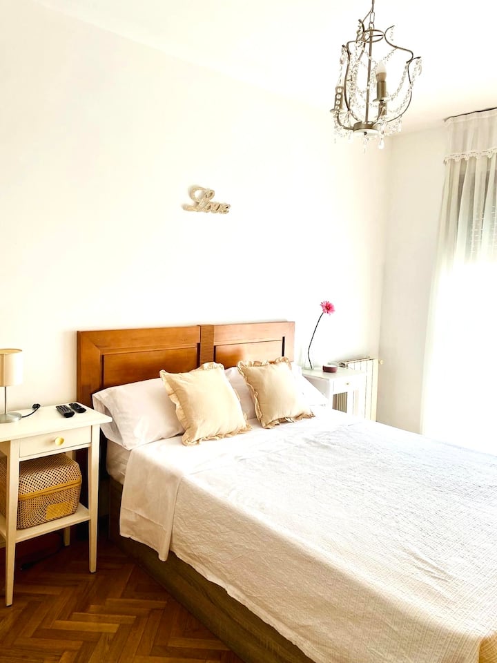 Habitación En El Centro De Madrid Baño Individual -