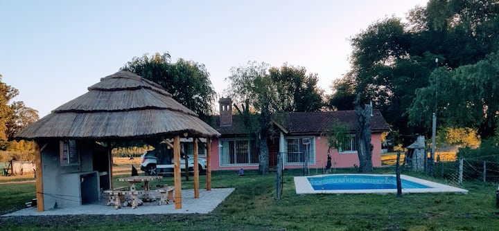 Casa De Ciudad, En Campo. - Baradero