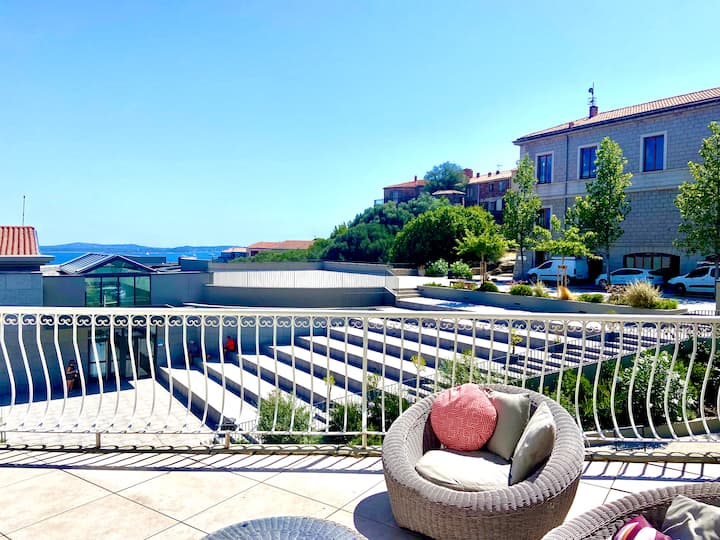 Appartement Met Groot Terras In Het Centrum Van Porto Vecchio - Porto-Vecchio