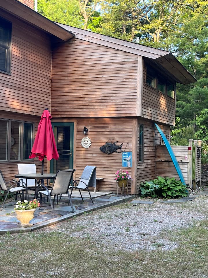 Peaceful Retreat In The Woods... - Coast Guard Beach, MA