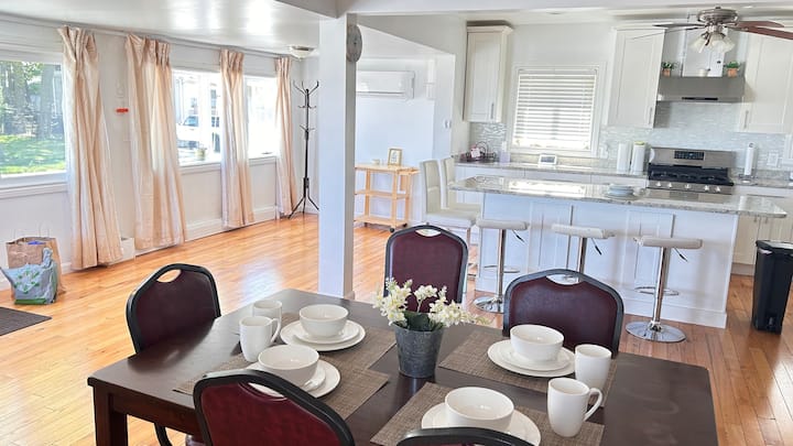 Beach House Stunning Views Close To Everything - Quincy, MA