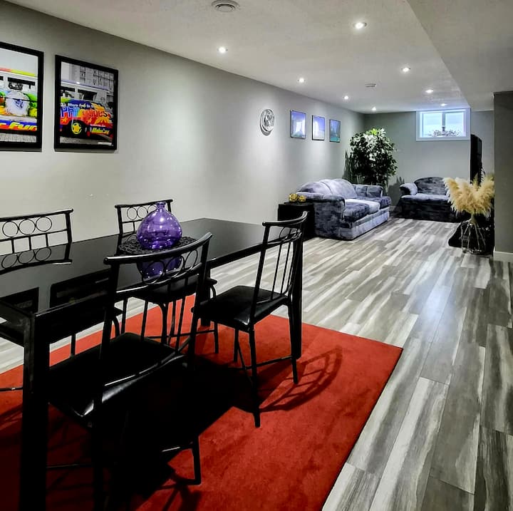 Welcome To A Cozy East‑side Retreat In Saskatoon - Saskatoon