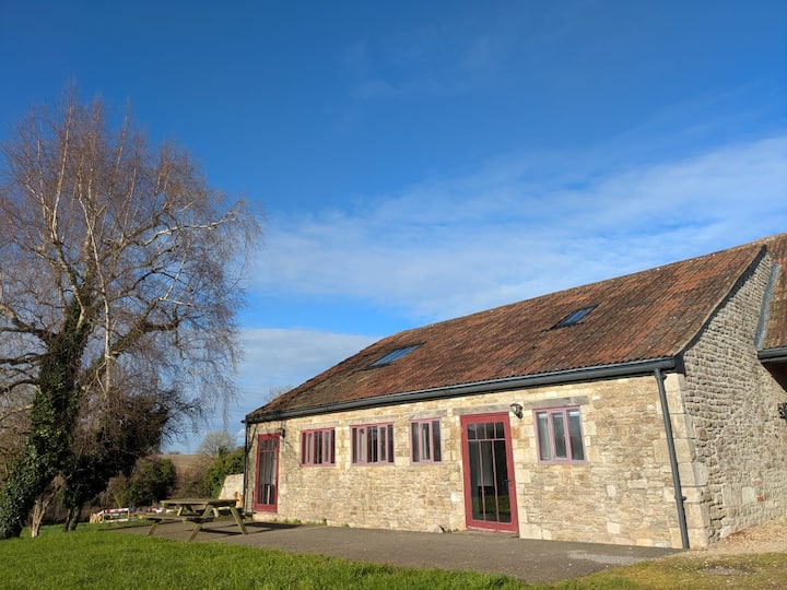 Large Luxury House Near Bath, Sleeps 16! - Wiltshire