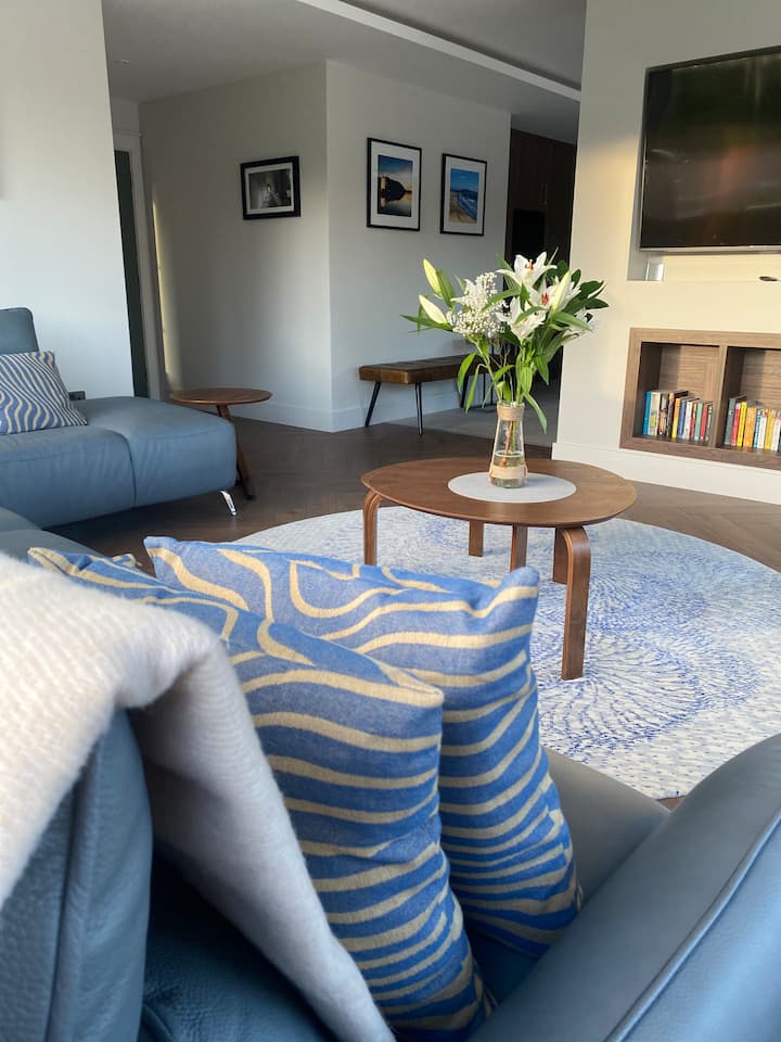 Luxury Residence , Killarney ,Co Kerry Sleeps 20 - Killarney