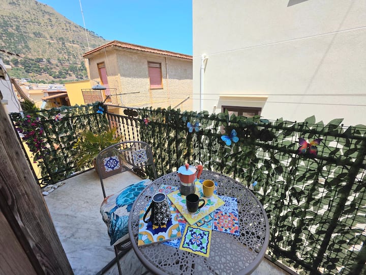 Autentica Casa Siciliana In Centro Con Balcone! - Castellammare del Golfo