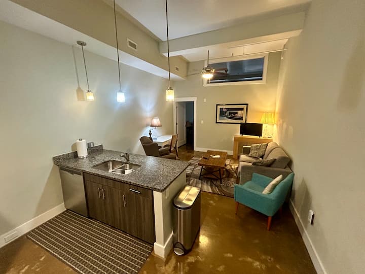 Restaurant Bars Art Galore! Mcv Vcu Convention Ctr - Richmond, VA