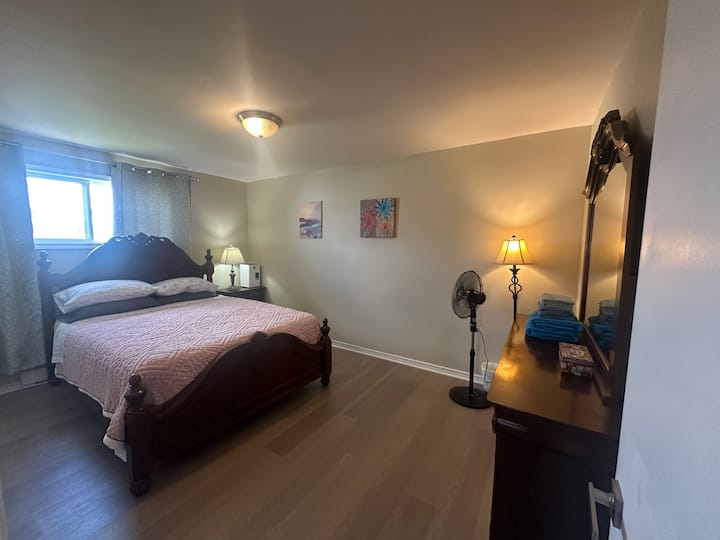 3-beds House Central Moncton- Parking/ac/fast Wifi - Moncton