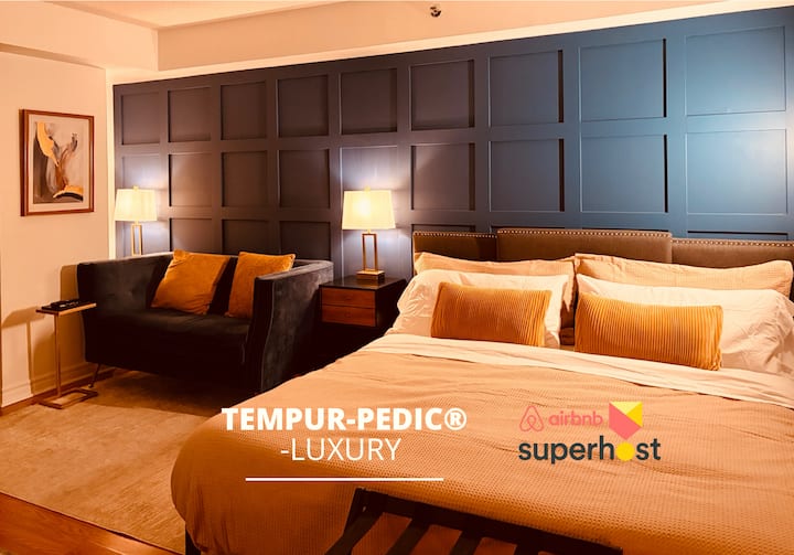 Urban Escape: Downtown King Tempur-pedic® Luxury - Toronto