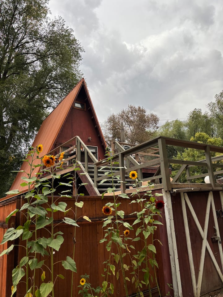 The Nest At Fort Ponderosa Rentals - Montana