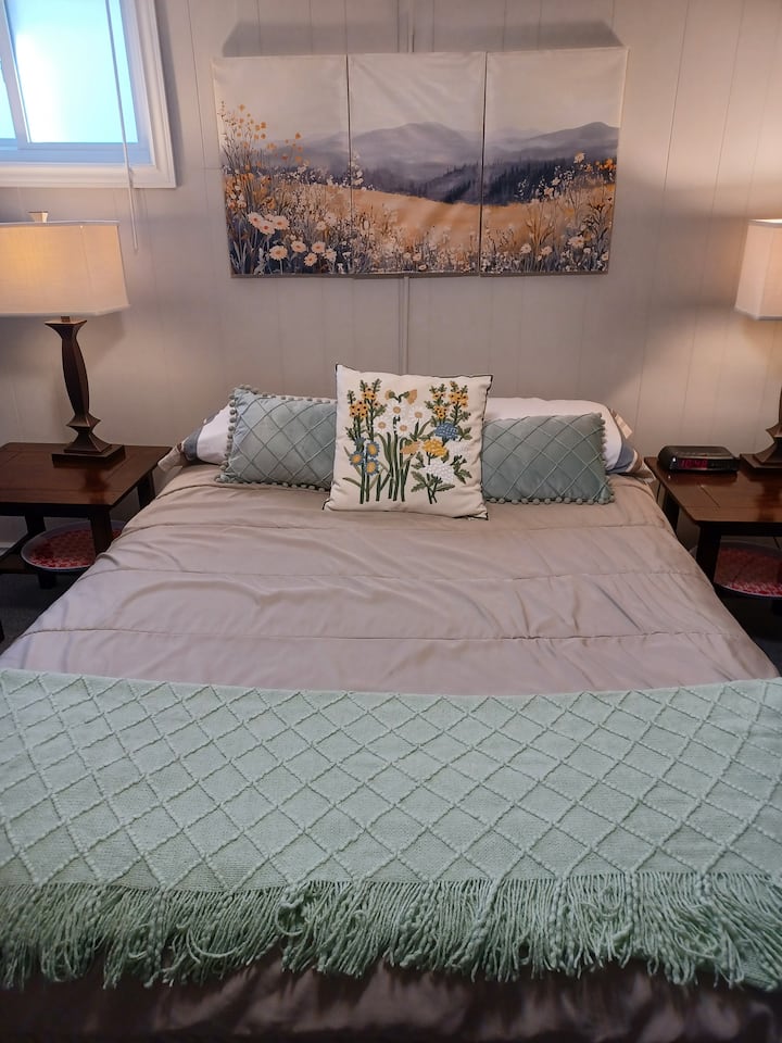 Basement Apartment For Long Or Short Stays - London, Ontario