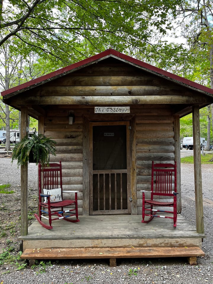 The Cottage - Crossville, TN