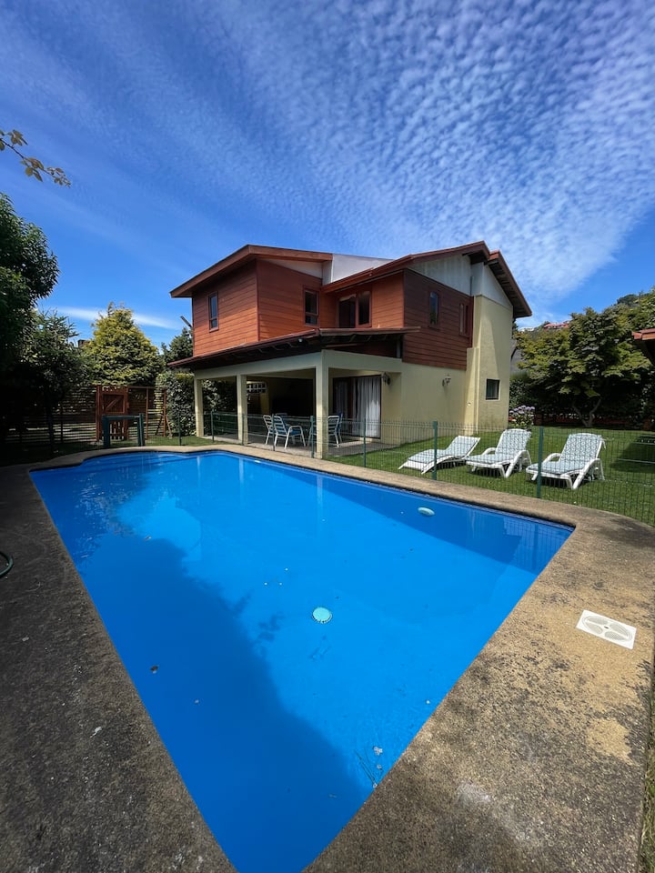 Casa En Pingueral, Dichato. Piscina Y Quincho - Tomé