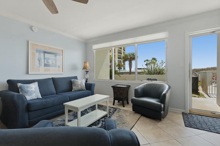 2bd Beachfront King Beds Poolside W/ Beach Service - Okaloosa Island, FL