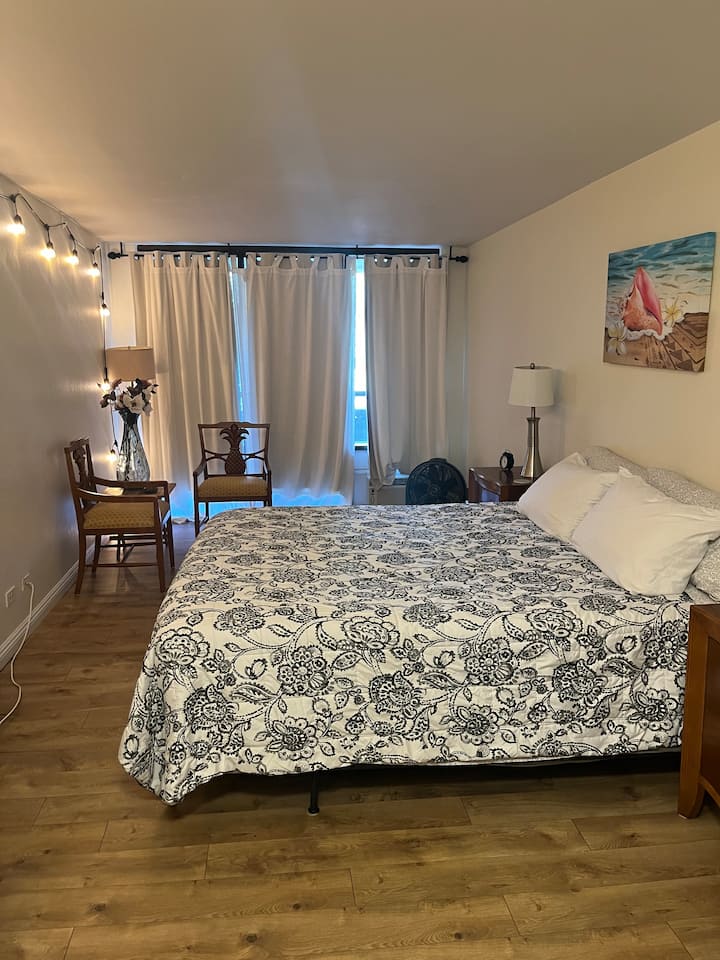 Spacious Getaway-walk To Town & Near Beach - Kailua