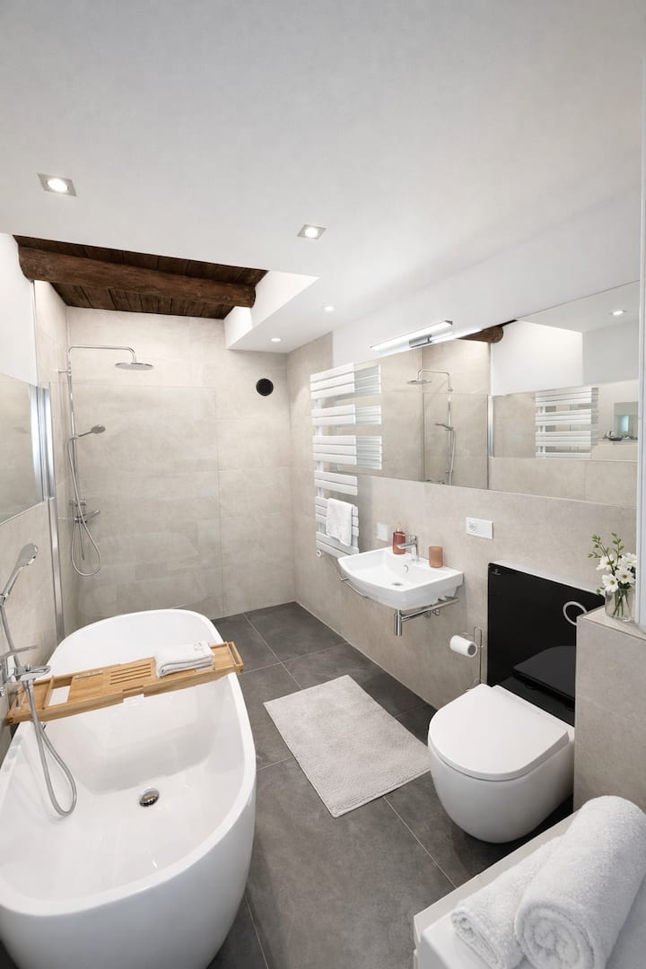 Charming Flat St. Nikolaus New Bathroom - Innsbruck