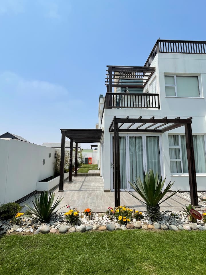 Pebble Beach - Stylish Retreat 150m From The Sea - Swakopmund